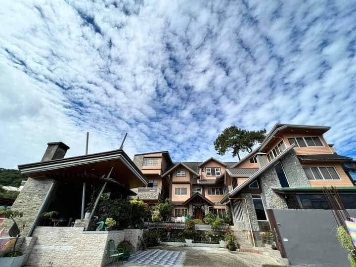 3 Storey Cabin House - Baguio