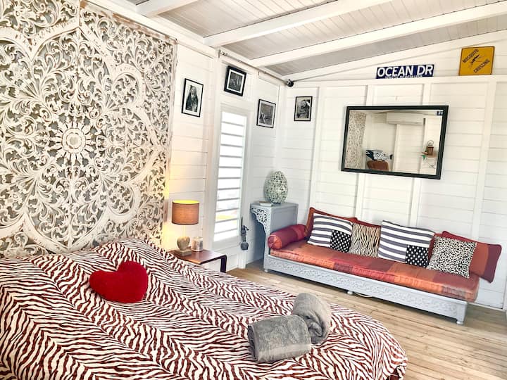 Charmant Bungalow Tout En Couleurs - Guadeloupe