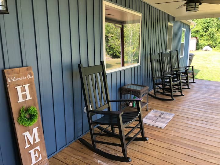 Cheerful 4- Bedroom In Beautiful Dandridge - Dandridge, TN