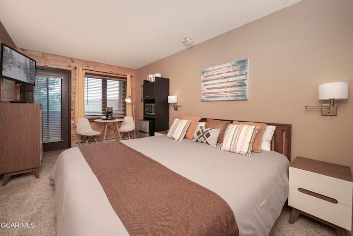 King Room-ski Granby/winter Park. Hot Tubs - Granby, CO