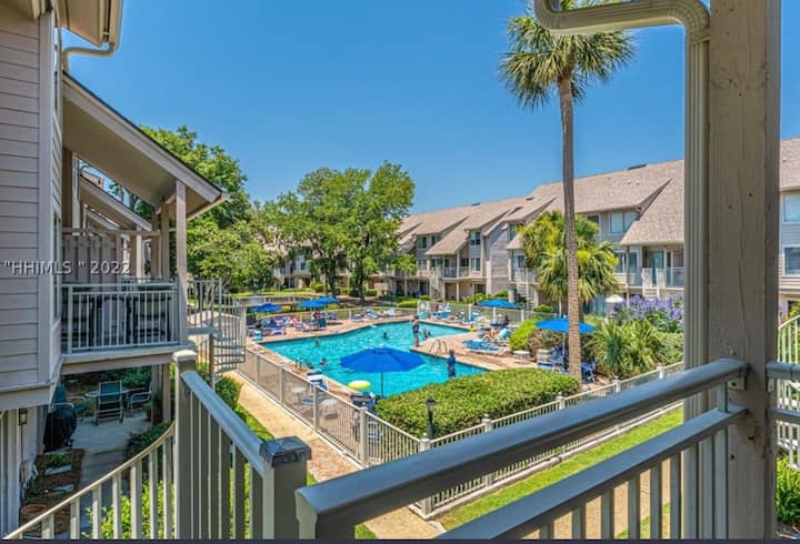 Pool Side, Steps To The Beach, 2 King En Suites - Hilton Head Island, SC