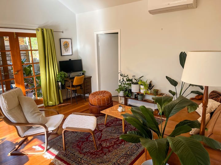 Cosy 1 Bed Cabin In The Trees, Central Location. - Wollongong
