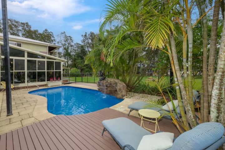 Waterfront Resort Style Living In Lake Macquarie - Hunter Region