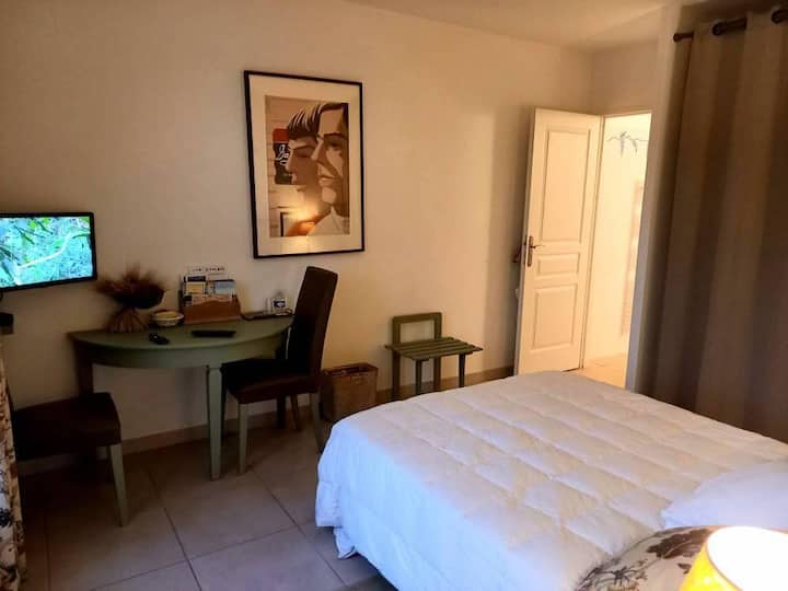 Suite Toute éQuipée En Provence • Chez Arielle - Martigues