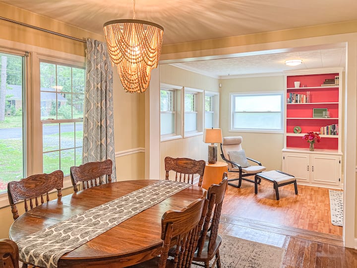 Cute House-3mi To Duke/10 To Unc/ Big Fenced Yard! - Durham, NC