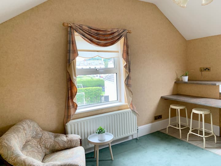 Peaceful Beachfront Apartment In Rostrevor Centre - Carlingford