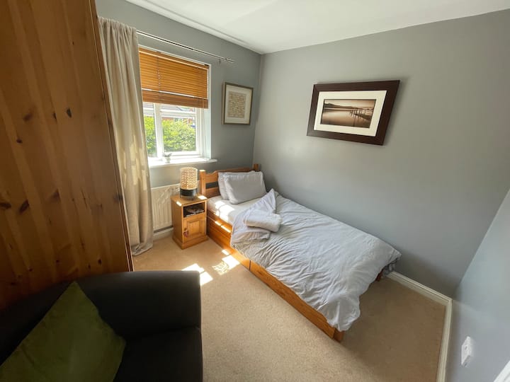 Single Bedroom In Quite Place. - Worcester
