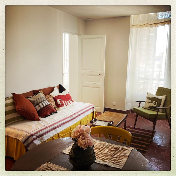 Sous Les Toits De Saint Victor : Cocooning Urbain - Marseille