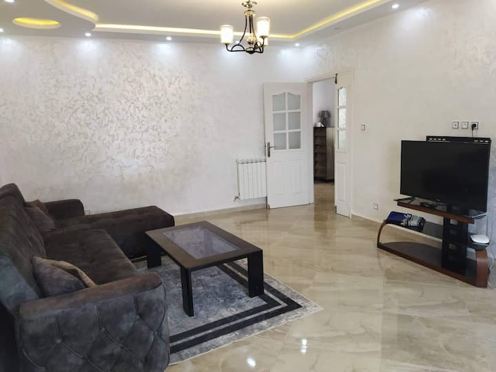 Superbe Appartement F3 Avec Parking Gratuit - Jijel