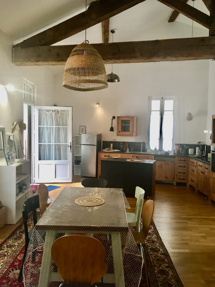 Appartement T3 Avec Terrasse Privée - Portbou