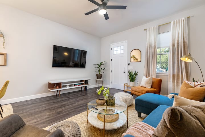 Casita On Central - Cozy Seminole Heights Townhome - Tampa Bay, FL