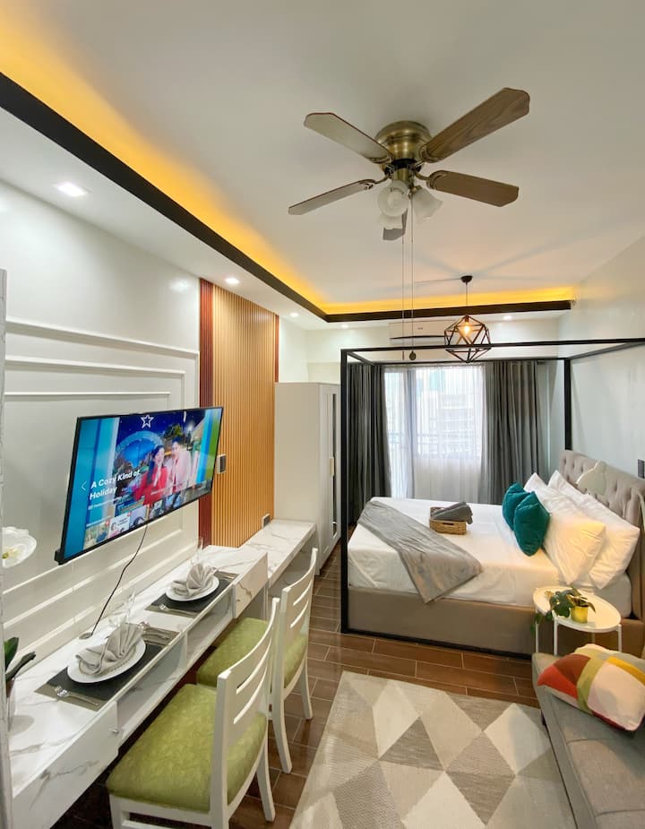 D’canopy @ Air Residences Makati Netflix+200mbps - Makati