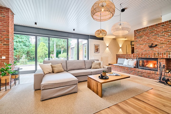 Haus Lavard. Modern Architecture. Peaceful Living. - Leck