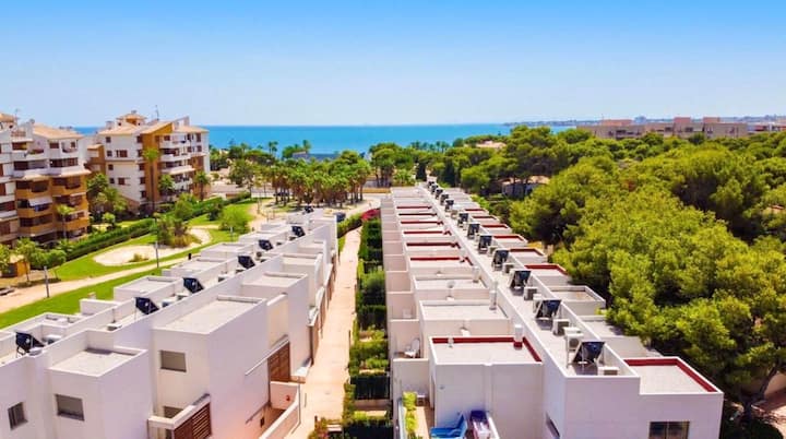 Семейный таунхаус с бассейном и террасой,парковка - San Miguel de Salinas