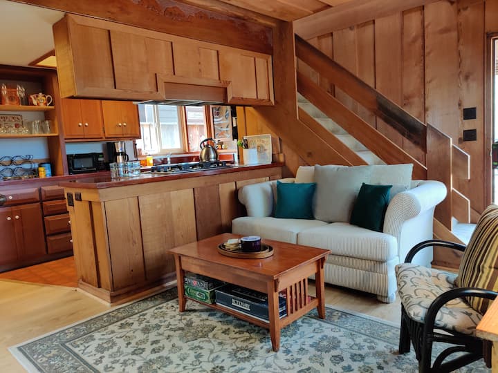 Cardiff Cottage In The Pines - Cambria, CA