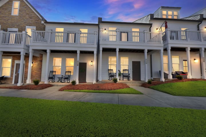 The Laureate Ix Townhome In Rowandale - Oxford, MS