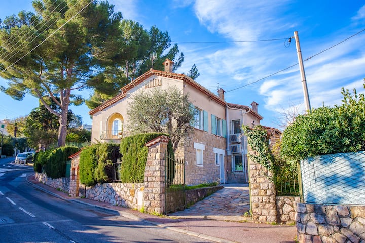 Charmante Villa, Proche Plage Moins De 10' à Pieds - Juan-les-Pins