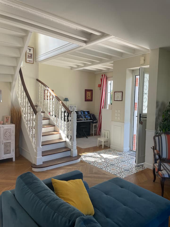 Maison Familiale Chaleureuse Proximité Commodités. - Anglet