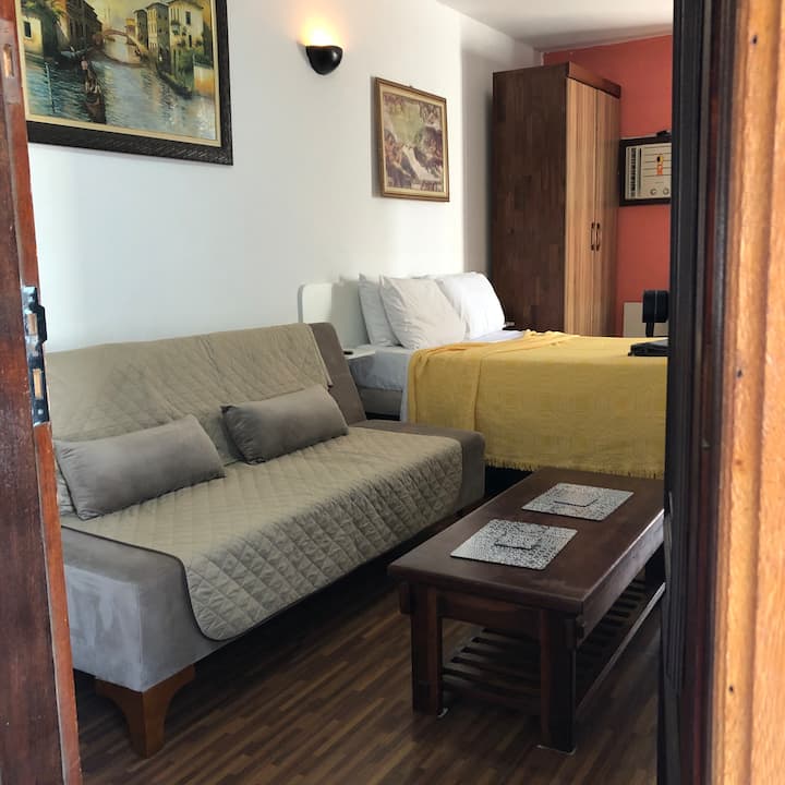 Flat No 5th Andar Aconchegante Com 
Piscina - Santos