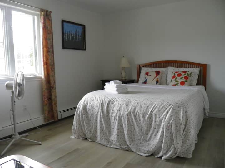 Cozy Room Close To Everywhere No. 3 - Charlottetown