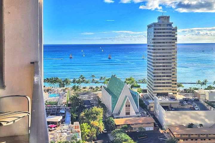 22th Flr Lovely Ocean/mountain View, Free Parking - Honolulu, HI