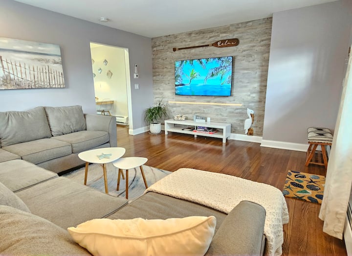 2 Bed Apt * Walk To Rides, Waterpark, Golf, Beach - Seaside Heights, NJ