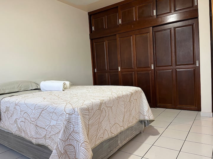 Casa Cómoda Grandes Espacios Cochera 11p, Factura - Durango