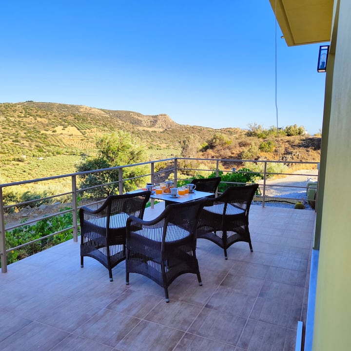 Throubi Villa - Crete