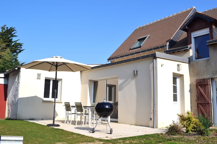 Maison Chaleureuse Avec Piscine - Vouvray