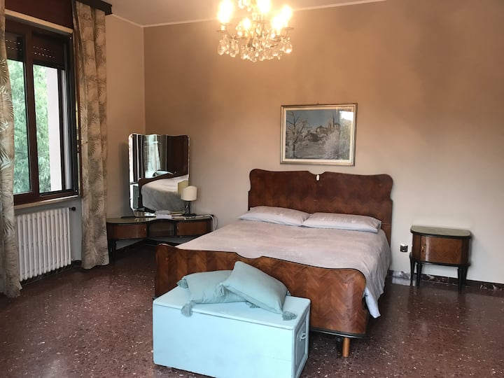 Ampia E Luminosa Stanza Privata A San Giorgio - Provincia di Piacenza