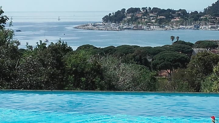 Splendide Vue Mer Accès Plage à Pieds à 5 Minutes - Cavalaire-sur-Mer