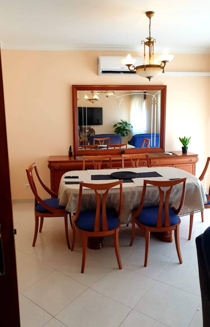Spacious 2 Bedroom Apartment Near Falesia Beach - Quarteira