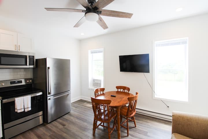 New 2 Bed/1 Bath 2nd Fl Apt In Strawberry Mansion - Filadelfia, PA