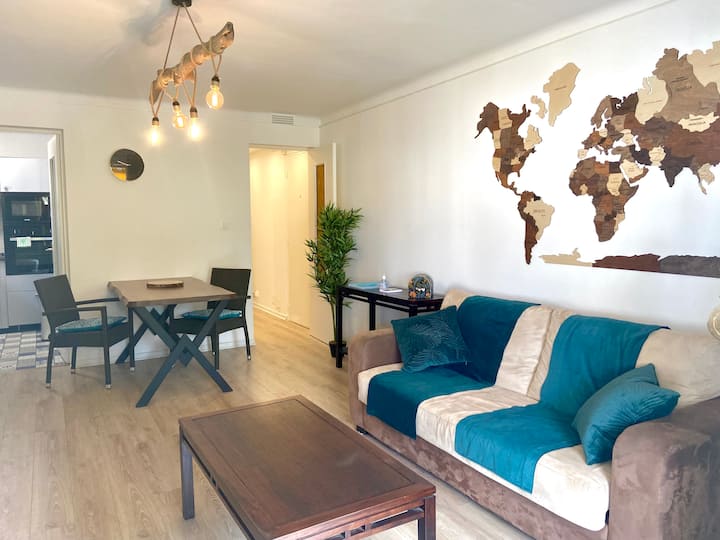 Azurcosy T2 Avec Balcon Ensoleillé - Bandol