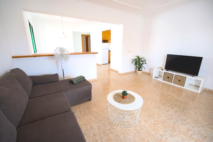 Kalendra Rofe · Spacieuse Et Calme Près De La Mer - Lanzarote