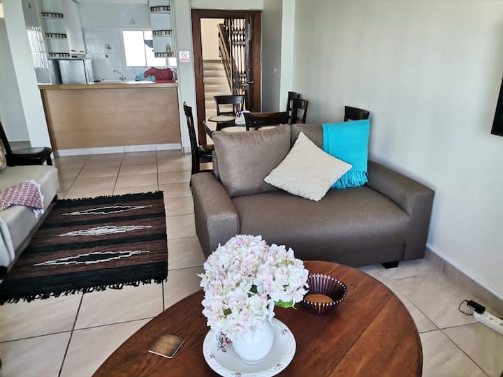 Amanzi Holiday Flat - Amanzimtoti