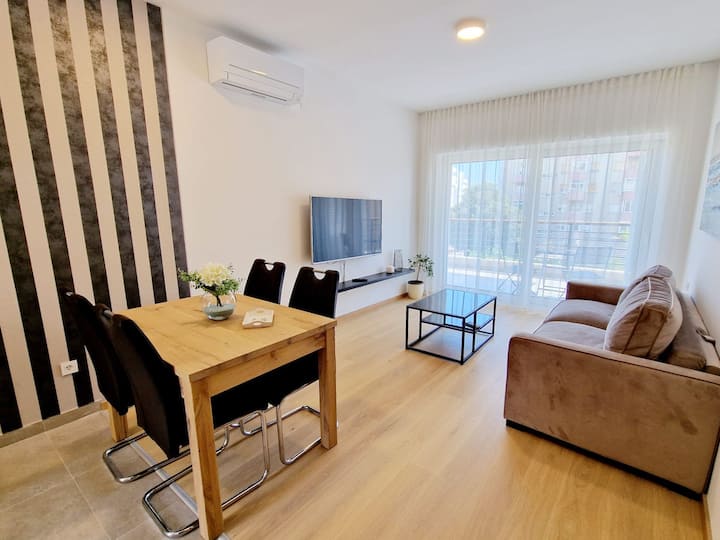 Elodie S7 Is A Modern Flat In The Center Of Split - Split