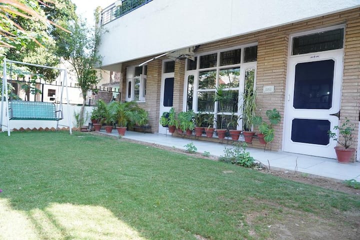 Spacious 3bhk House + Lawn - Sahibzada Ajit Singh Nagar