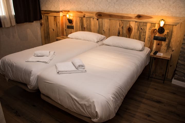 Habitación Boutique Con Baño Privado En Sevilla - Séville