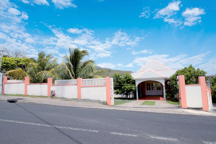 Magnifique Villa Vue Mer Et Montagne - Deshaies