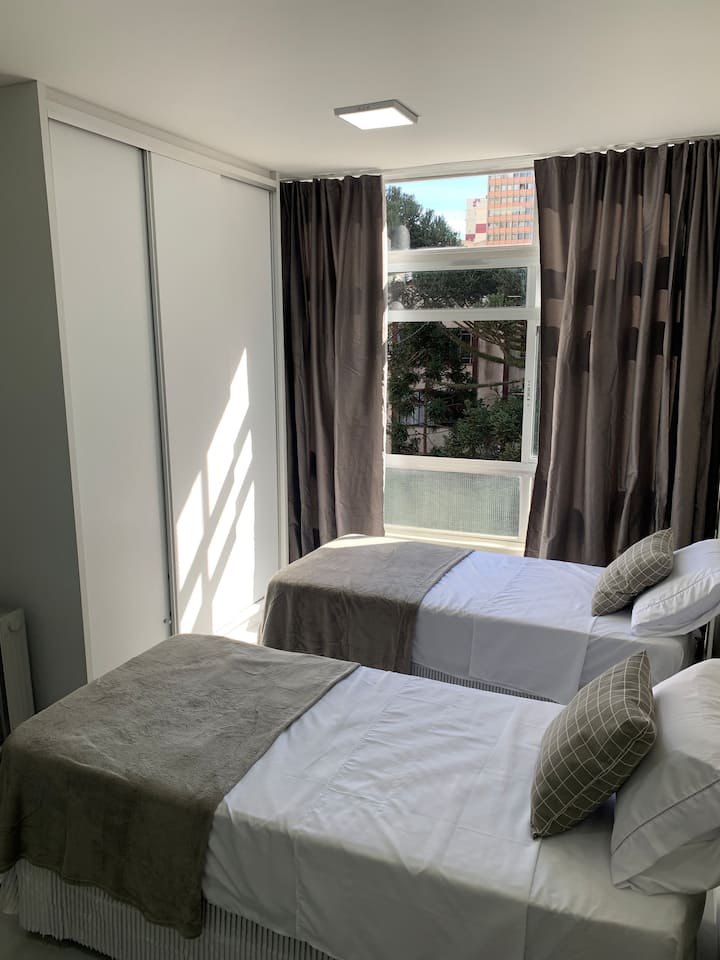 Apartamento Para Alugar Com Estacionamento Incluso - Curitiba