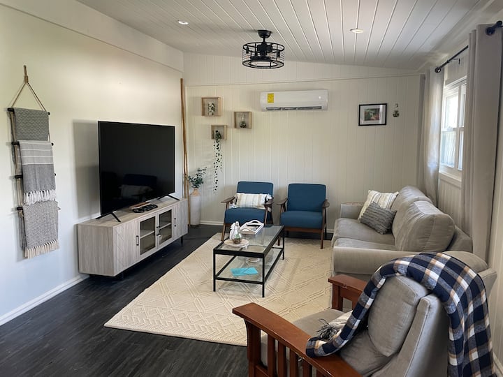 Spacious Bahamas Poolside Oasis – Superhost Stay - The Bahamas