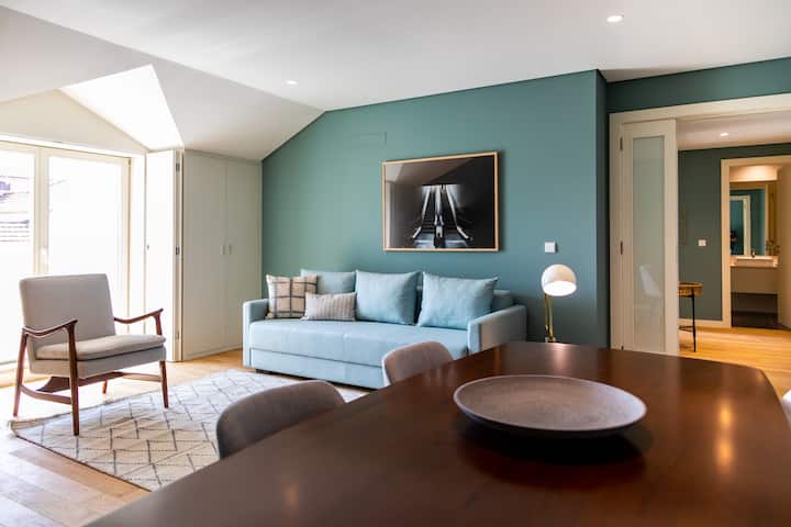 Viva Size Flats Clérigos - Penthouse With Balcony - Maia