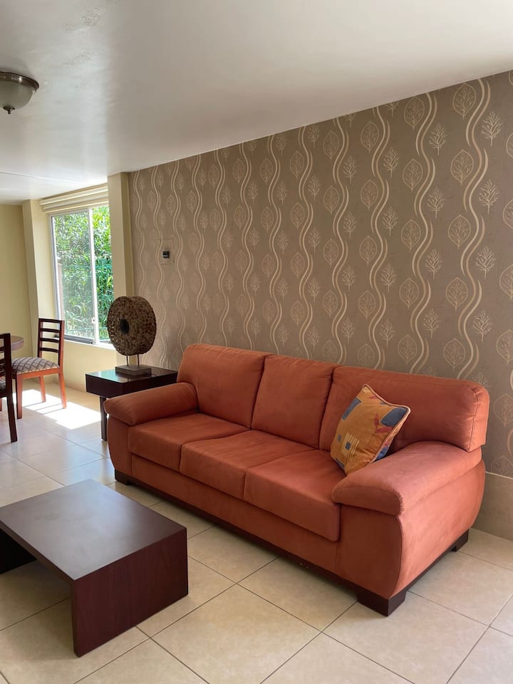 Cómodo Departamento Zona Segura Y Tranquila Puyo - Puyo