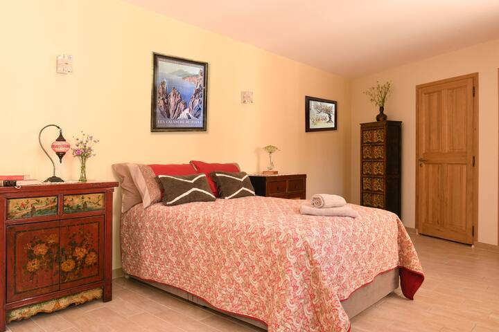 Charming B&b Room (Bouteillan)in La Roque-alric - Malaucène