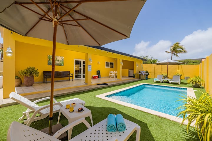 ☀︎ Cheerful Caribbean Villa W/ Private Pool 3br☀︎ - 荷屬阿魯巴