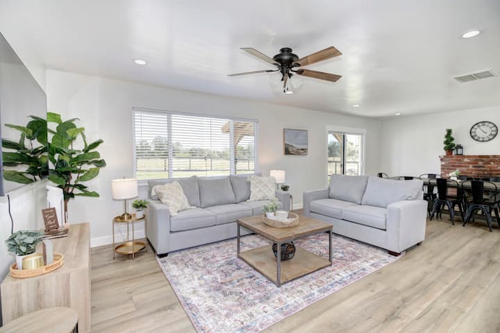 Country Property, W&d, Open Concept, Pet Friendly - Granite Bay, CA