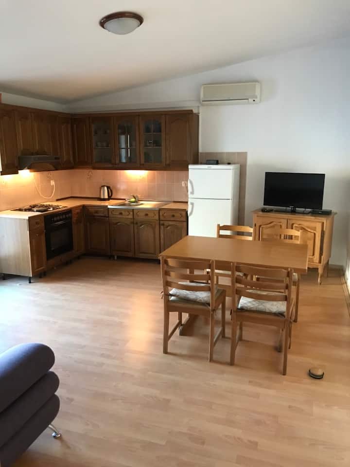 45qm Apartment Fully Equipped - 150m From The Sea - Tučepi