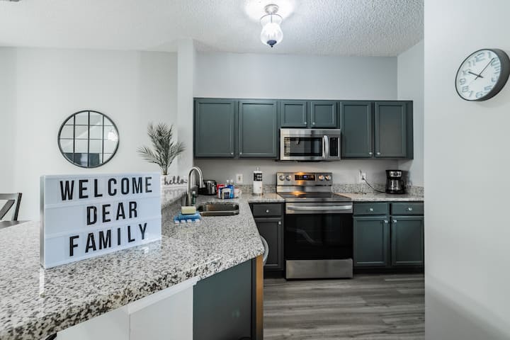 3br Lake Berkley Townhome, Balcony - Kissimmee, FL