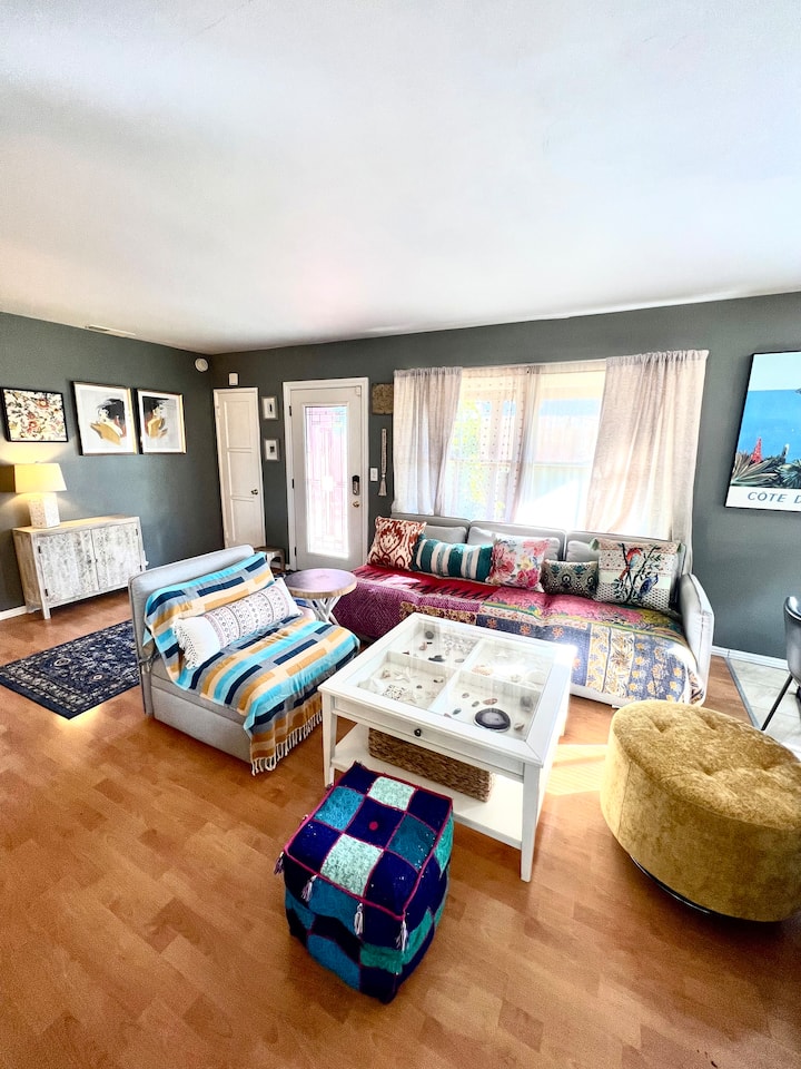 House With Pool Near Universal Studios/hollywood - Los Angeles, CA